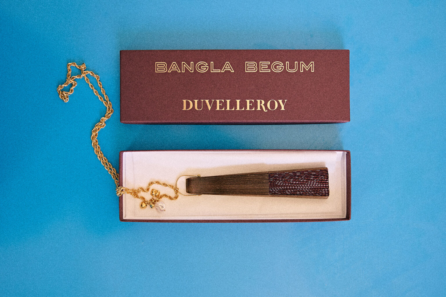 Bangla Begum x Duvelleroy Long Necklace Fred Hand-fan