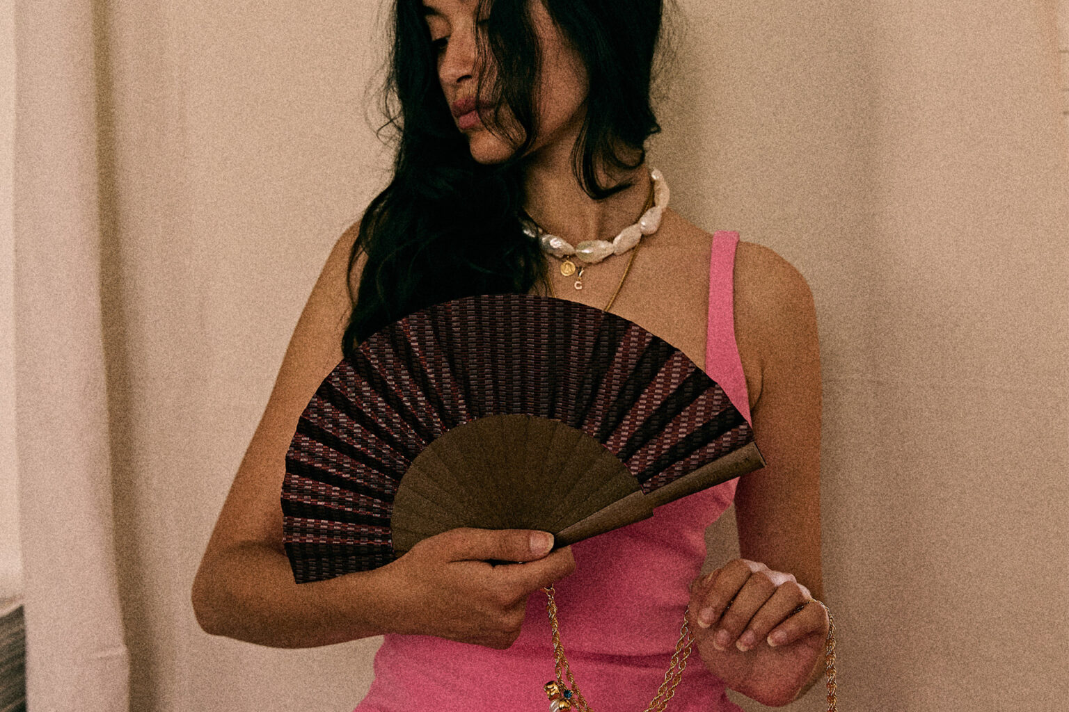 Bangla Begum x Duvelleroy Long Necklace Fred Hand-fan